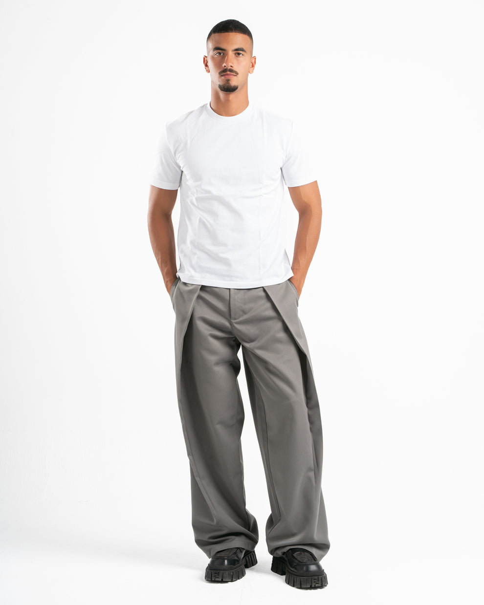 Grey Wide Leg Pleated Pants – PSYCH Online Store